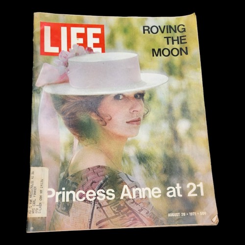 LIFE Magazine August 20, 1971 - Princess Anne at 21 - Moon Rover ...
