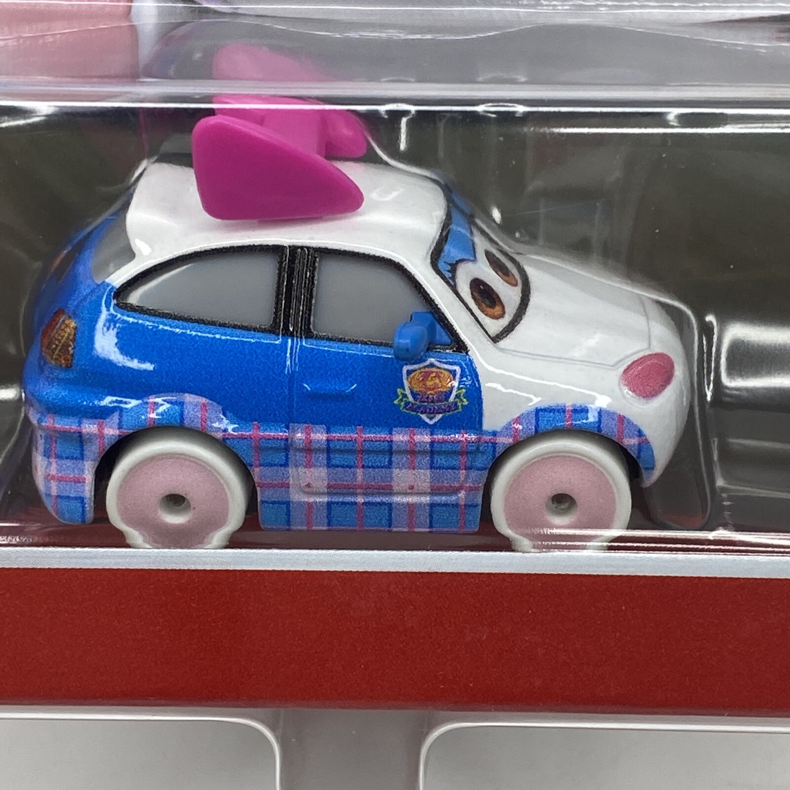 Cars 2 Tuners SUKI # 1/10 2012 Cards Disney Pixar Mattel 1:55