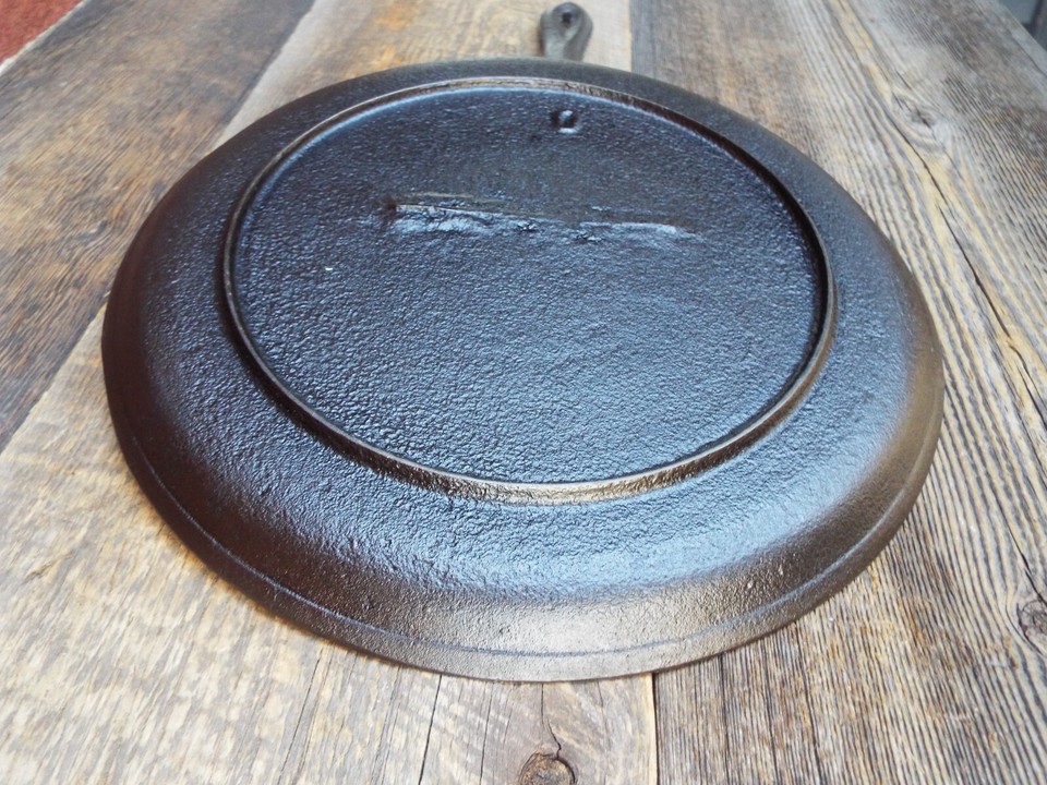 Antique Bottom Gated Cast Iron #X / 11-3/4" Shallow Skillet / Griddle ...