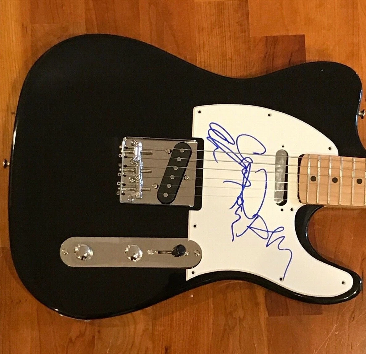 David Hidalgo Guitarist