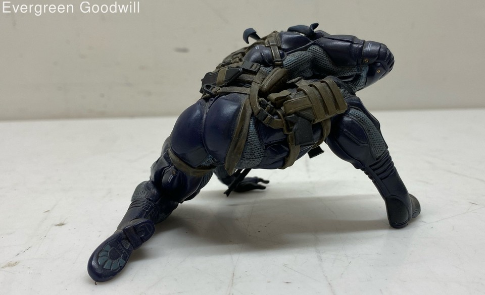 Metal Gear Solid 4 Old Man Snake Crouching Stealth Figure | eBay