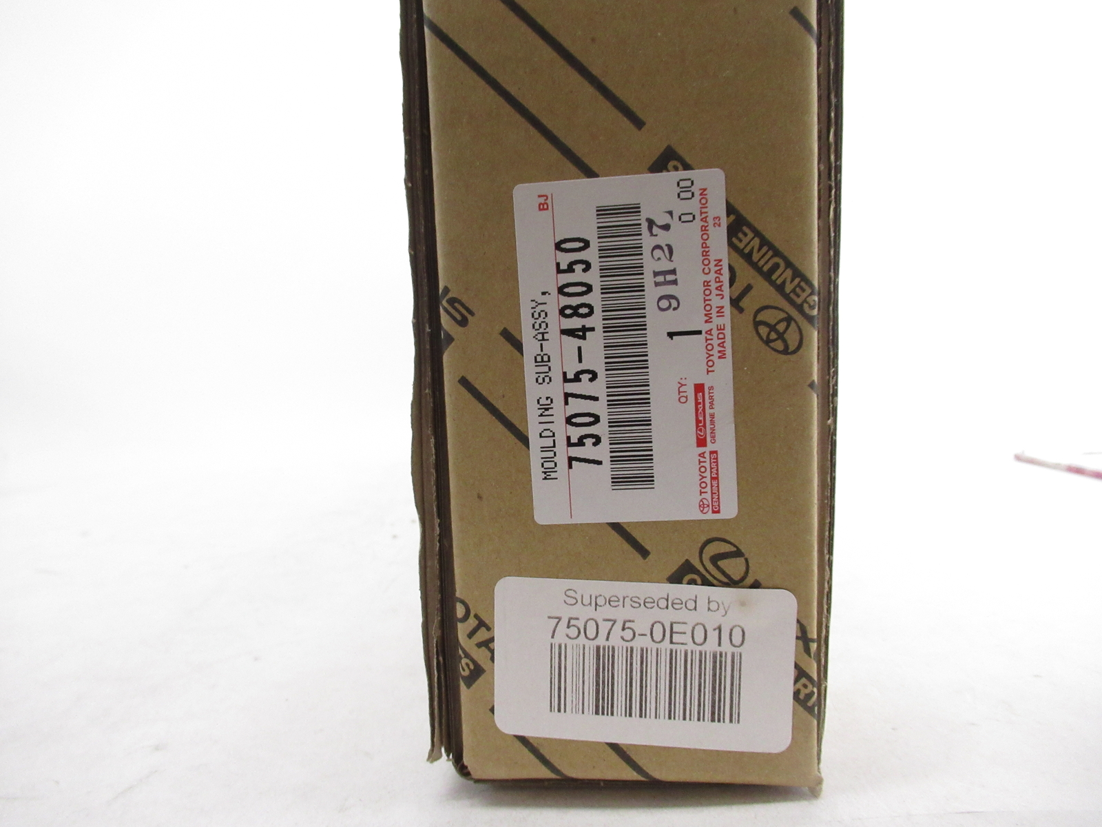 Genuine OEM Lexus 75075-0E010 Passenger Rear Lower Molding 10-15 RX350 ...