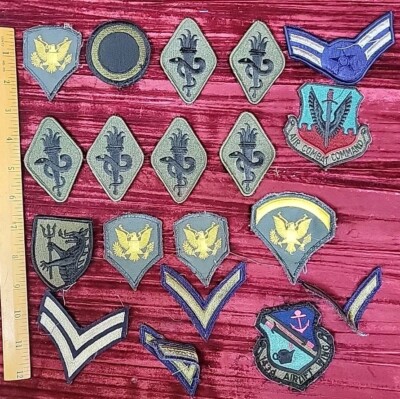AS FOUND LARGE MILITARY LOT ARMY WAR RANDOM PREOWNED EMBLEM FORCES ...