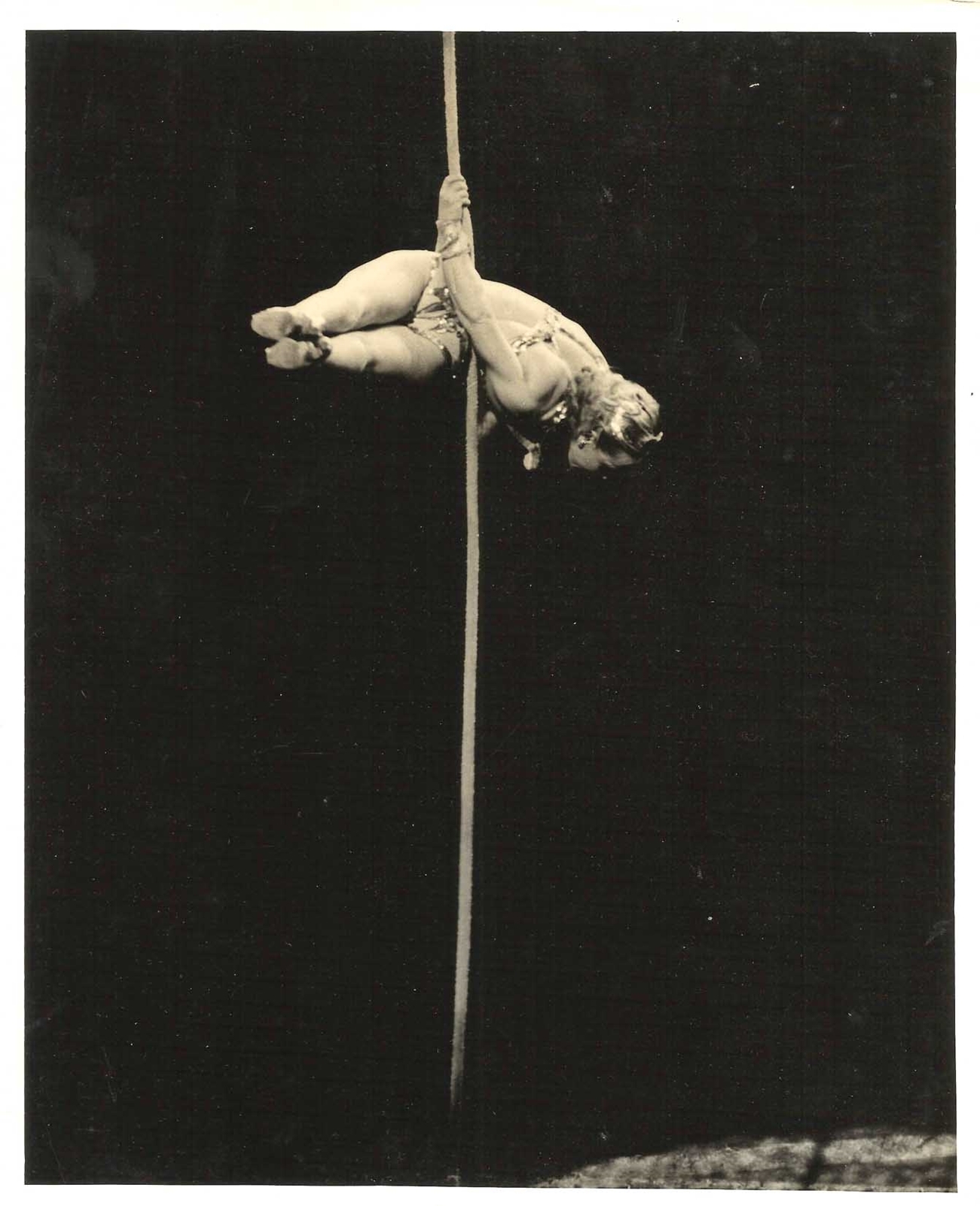 LALAGE TRAPEZIST of "The Ringling Bros.& Barnum Bailey" Circus Orig ...