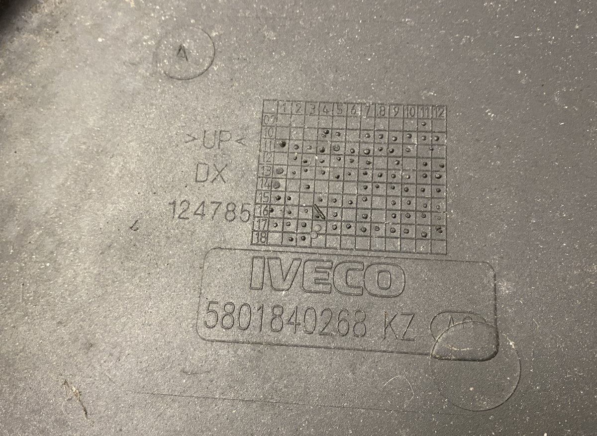 504103307 + 504211437 Upper Step Plate Complete, Right for IVECO ...