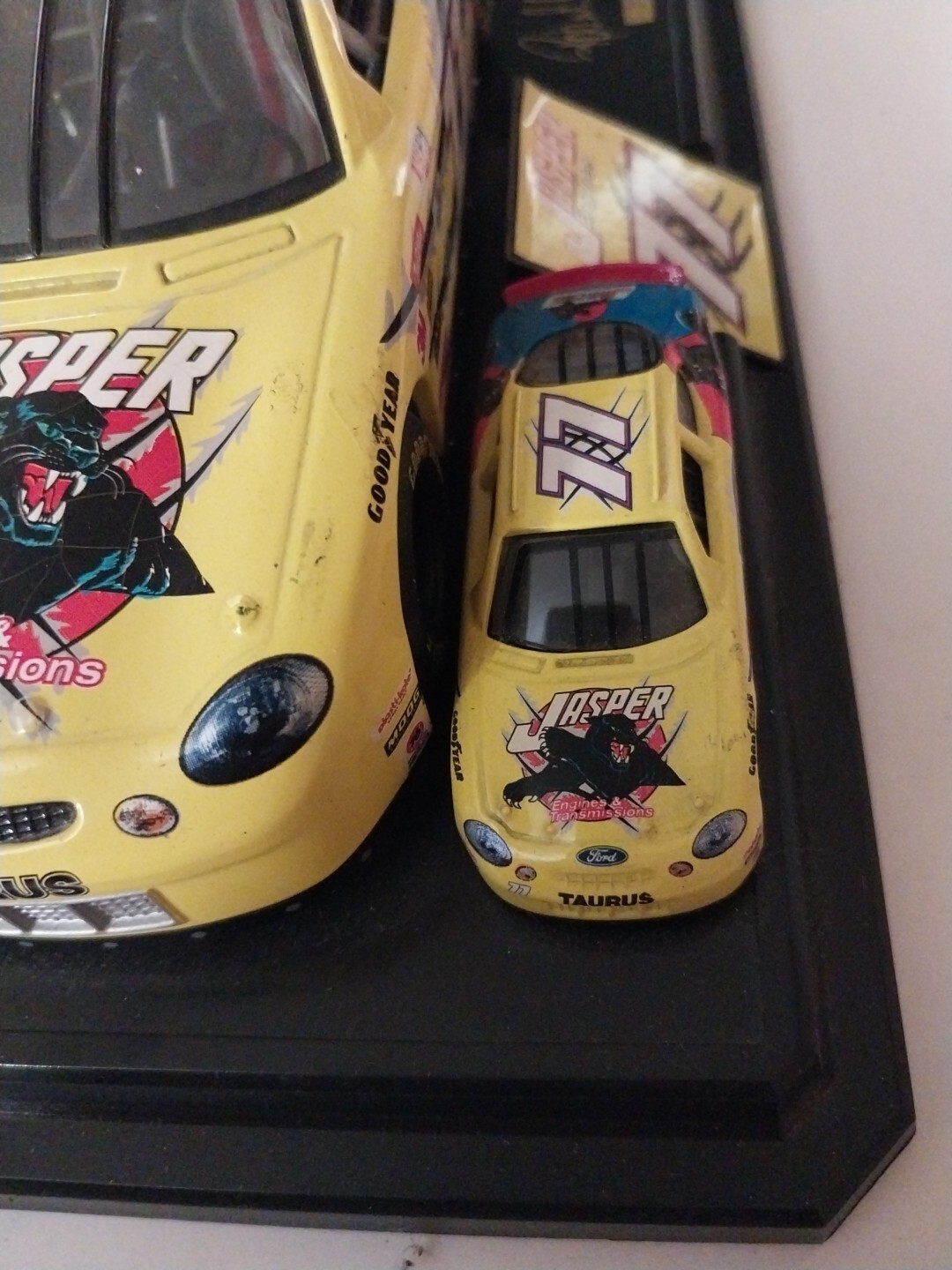 Racing Champions 1/24 Robert Presley Jasper Engines #77 NASCAR Car 1995 ...