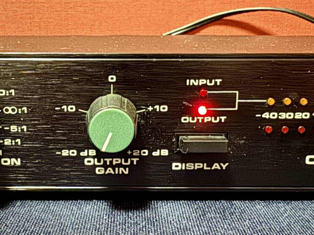 dbx 160X Professional Compressor Limiter Signal Processor Operation ...