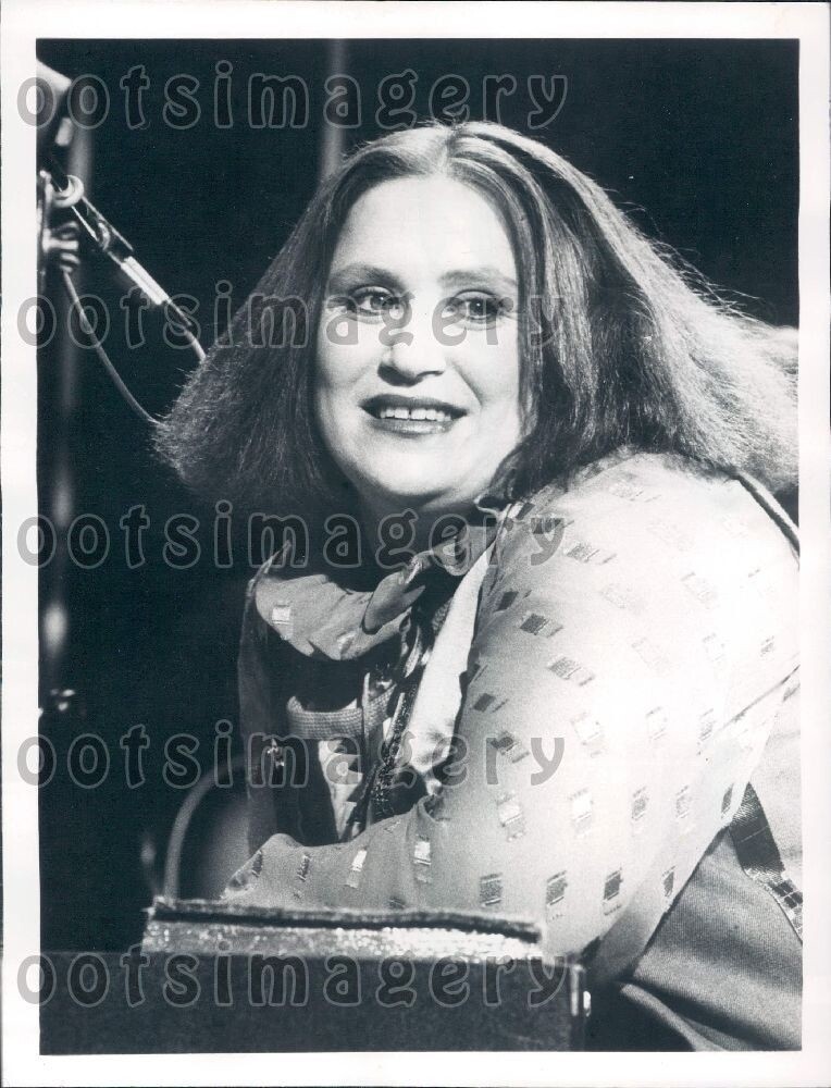 1976 Wire Photo Actress Judith Cohen in TV Sitcom A Year at The Top | eBay