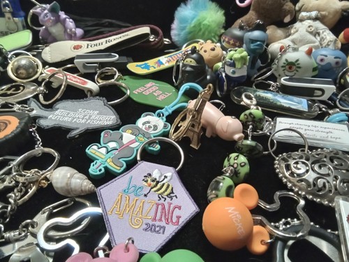 95 Pieces Of Old To Now Keychains Lot | eBay