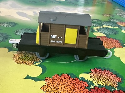 Thomas & Friends BRAKE VAN ME YTX Train Car Trackmaster Hit Toy Gullane ...