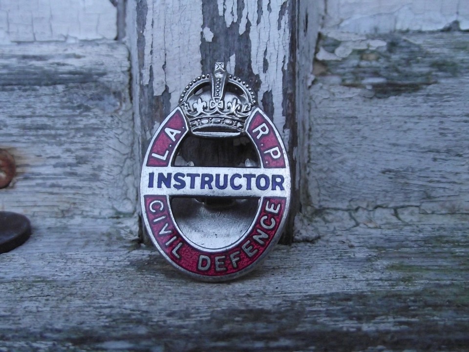 WW2 Civil Defence Instructor Local Air Raid Precautions ( LARP) Enamel ...
