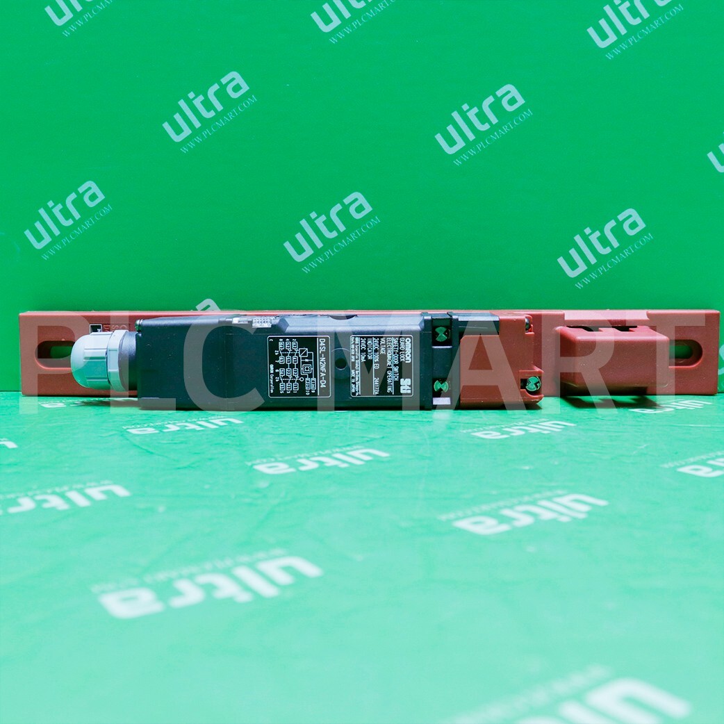 (USED) D4SL-N2NFA-D4 OMRON Door lock Safety Sensor Free "FedEx ...