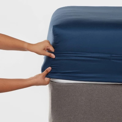 King 400 Thread Count Performance Fitted Sheet Metallic Blue ...