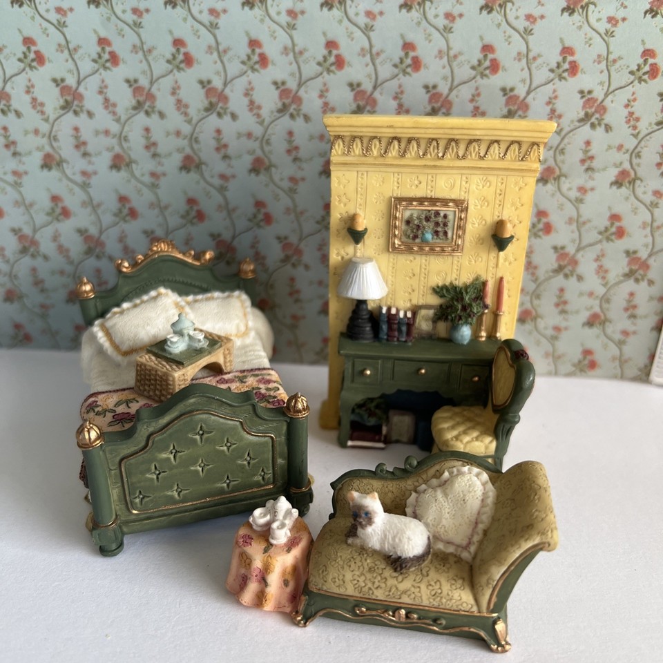 Avon Victorian Memories Miniature Furniture Collectibles Vintage Set ...
