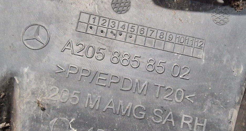 GENUINE MERCEDES C CLASS W205 AMG FRONT RIGHT GRILLE TRIM 2014-2018 ...