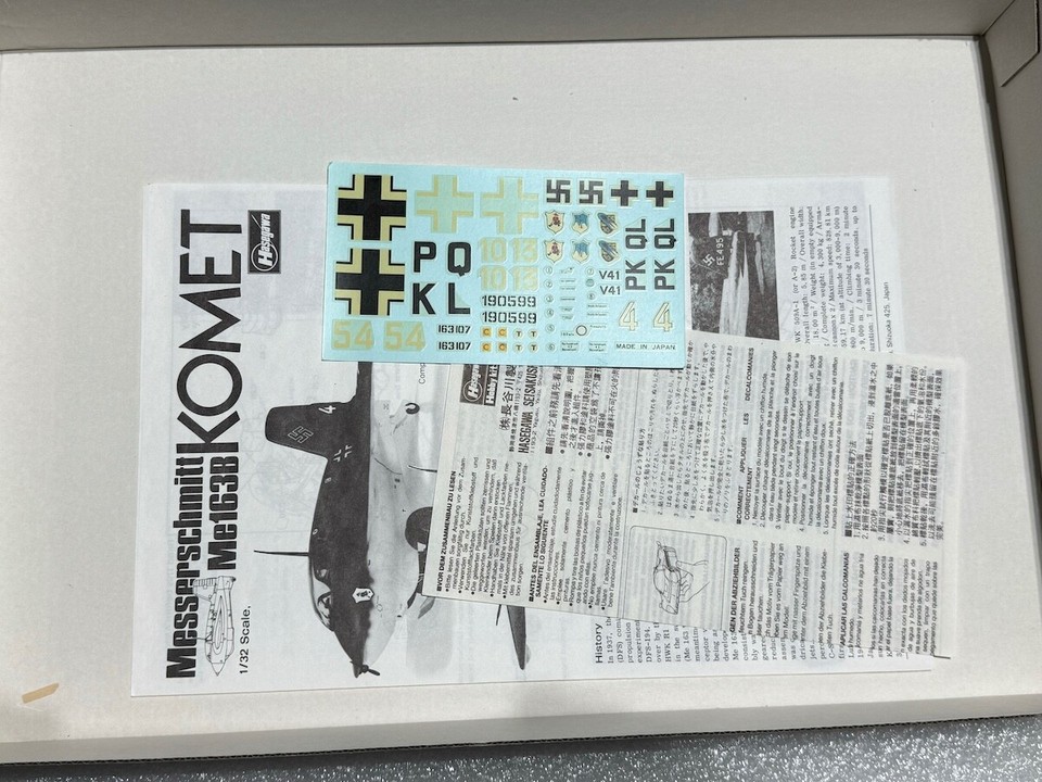 HASEGAWA MESSERSCHMITT Me163B KOMET 1:32 SCALE PLASTIC MODEL KIT #S4 ...