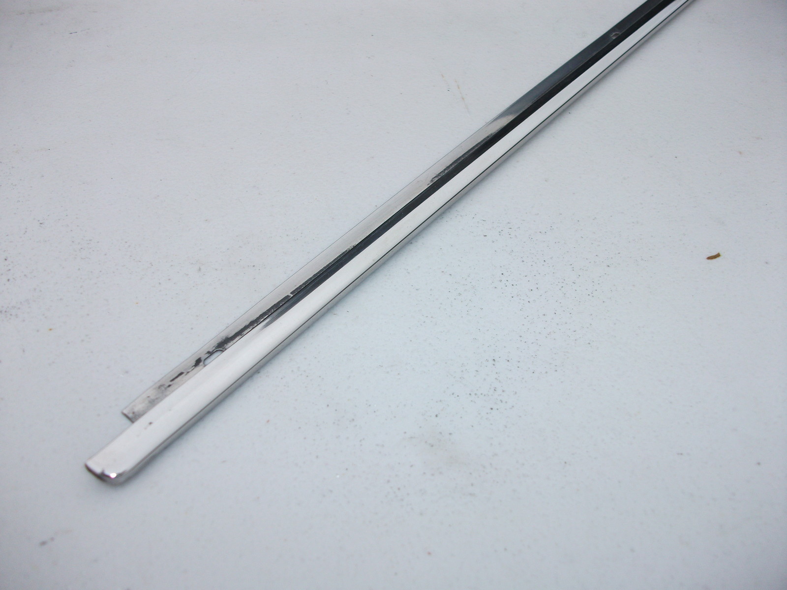 RESTORED + POLISHED REAR RHS DOOR TRIM MOULD MOULDING FOR HD HR HOLDEN ...