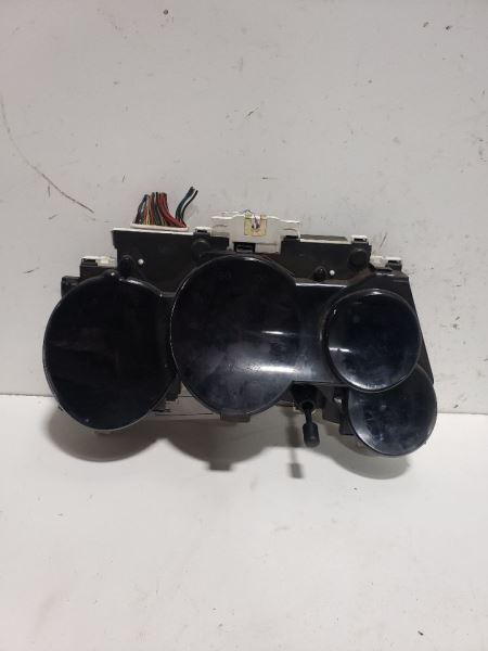 03 Toyota Matrix Speedometer Instrument Cluster Panel Gauges 105 000k ...