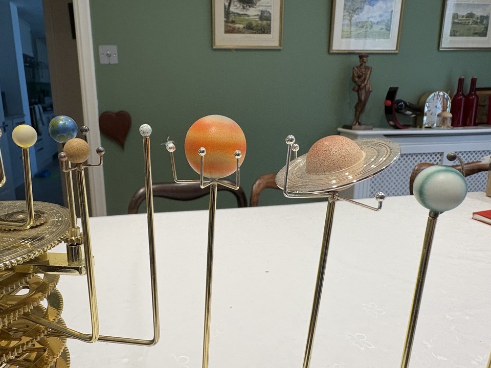 Restored Eaglemoss 11 planet model solar system orrery, fully working ...