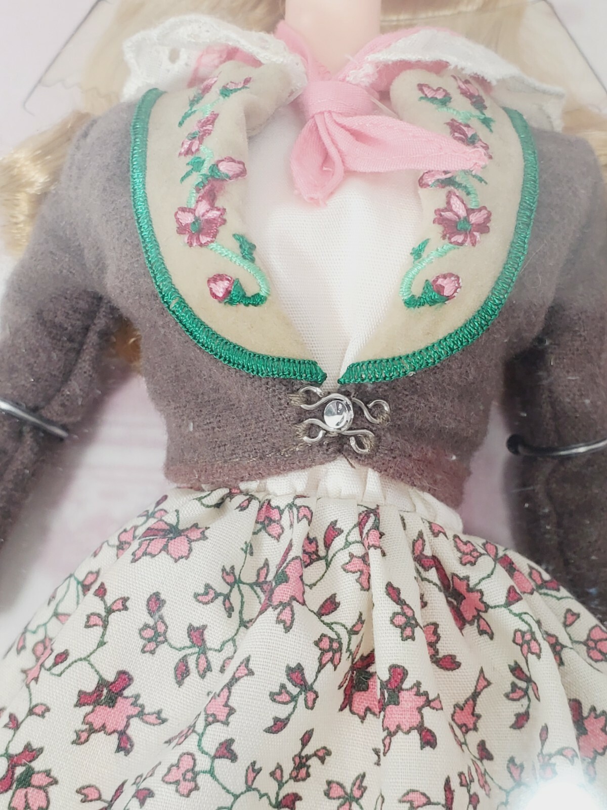 NEW 1998 Austrian Barbie Doll Collector Edition Dolls of the World ...