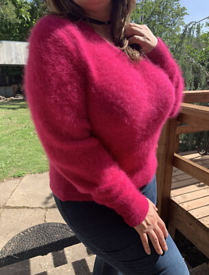 So soft n fuzzy! True-vintage 80% angora dream sweater in hot-pink by ...
