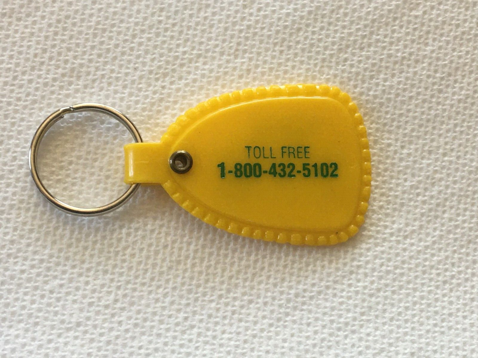 Guertin John Deere Plastic Keychain St. Vital Manitoba, Tractor Combine ...