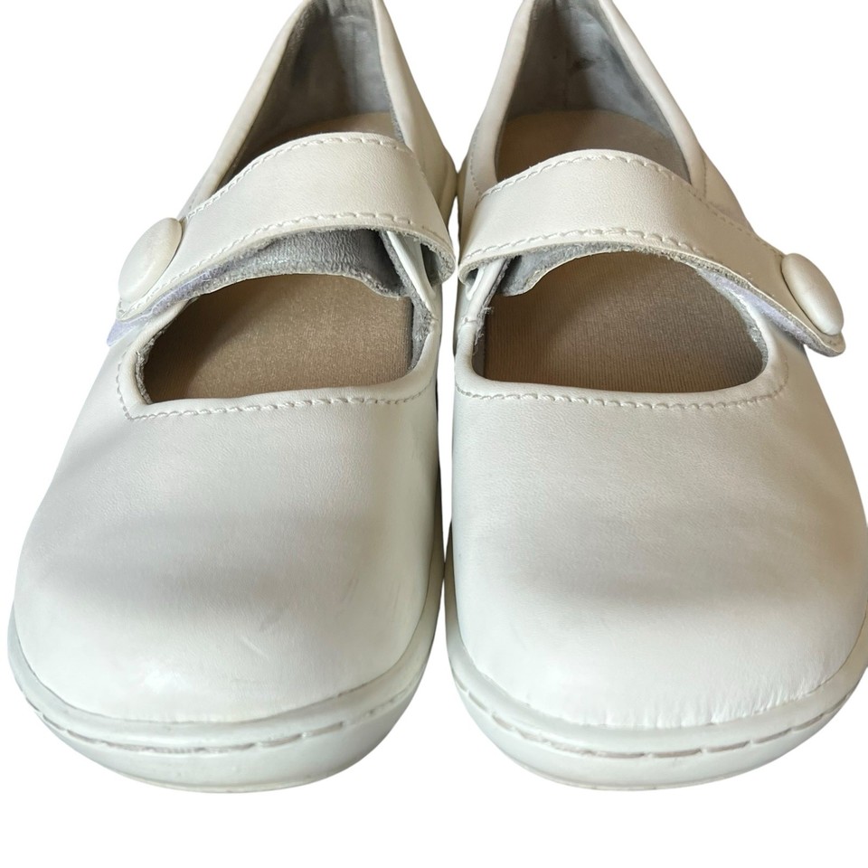 Klogs Ashley Mary Jane Womens 6M White Nursing Clogs Slip Resistant ...