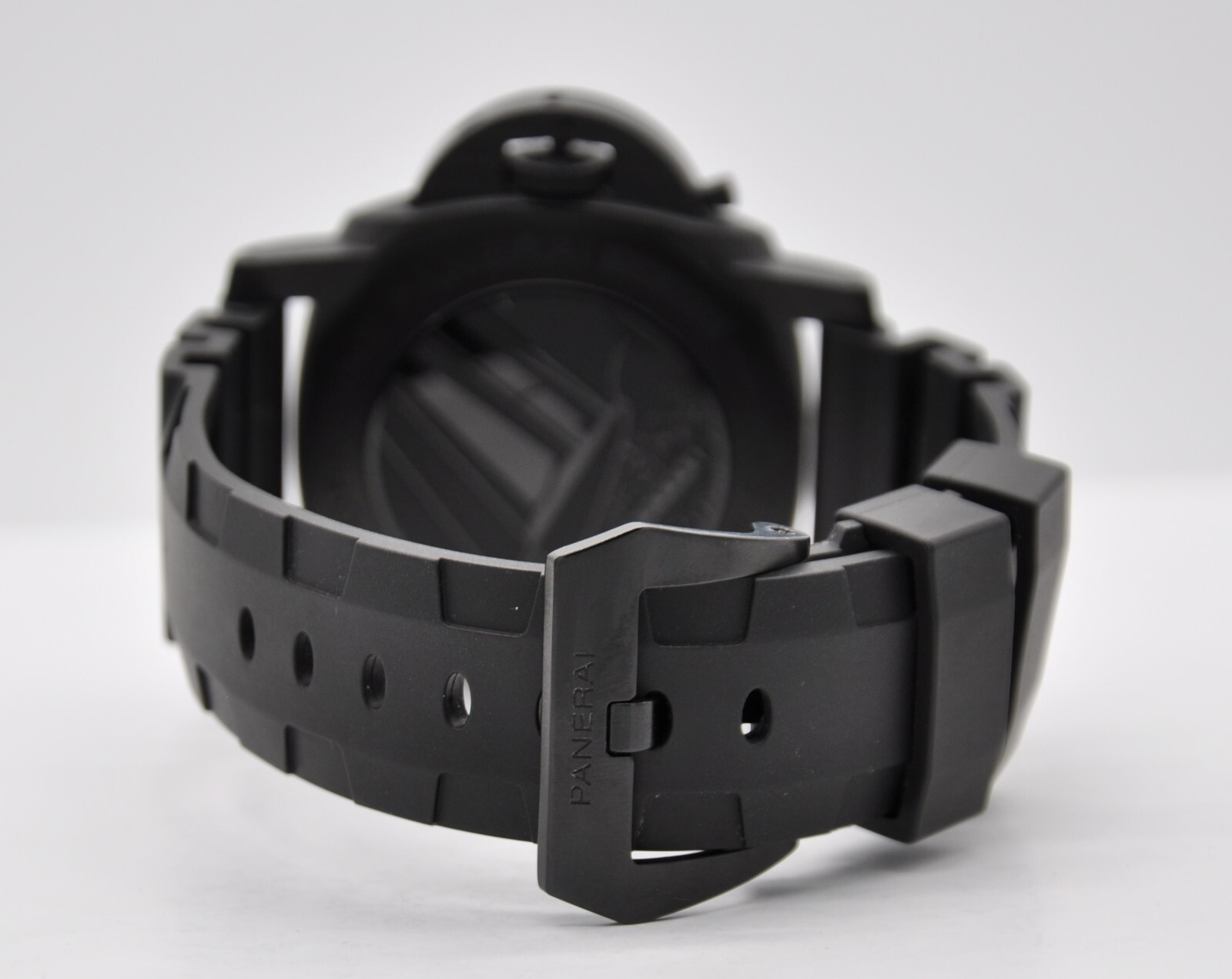 Panerai Submersible Luna Rossa Carbotech Americas Cup PAM01039 47mm ...