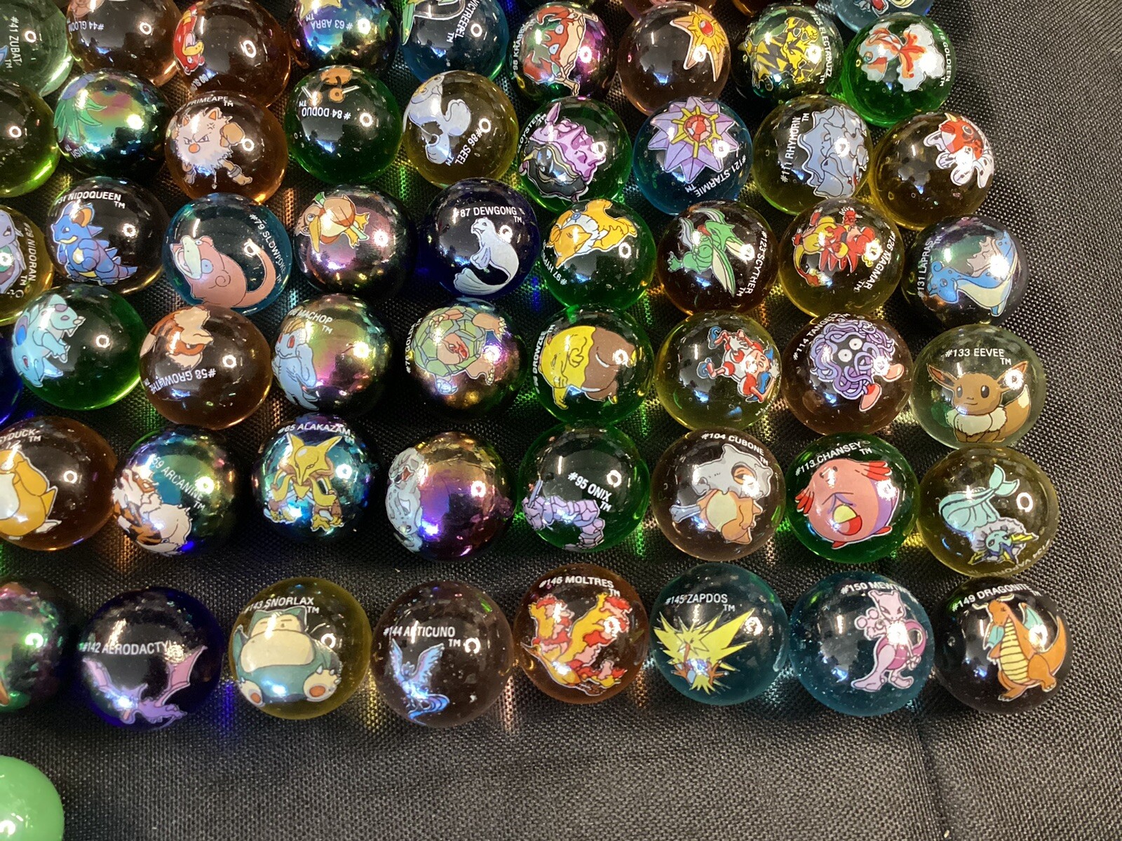 Vintage 1999 Pokemon Collector Marbles Pokeball Carrying Case w/ 124 ...