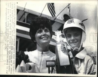1971 Wire Photo Larry Blair holds his trophy for All American Soap Box ...