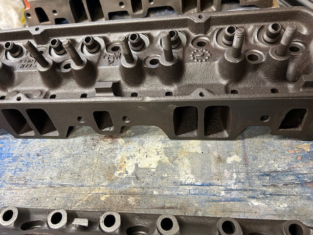 OEM GM 3890462 Small Block Chevy Cylinder Head H136 Date Code | Cast ...