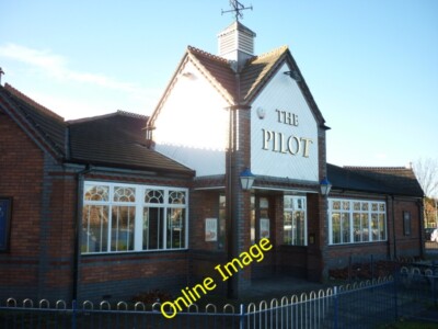 Photo 6x4 The Pilot public house on Beverley Road, Hull Newland/TA0831 ...