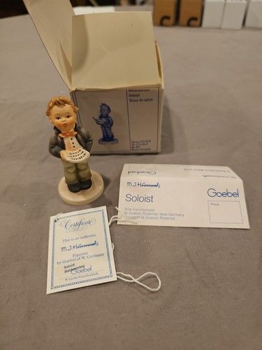 Hummel Goebel Figurine "Soloist" Hum 135/4/0 #407 TMK6 w/Box 1985 | eBay
