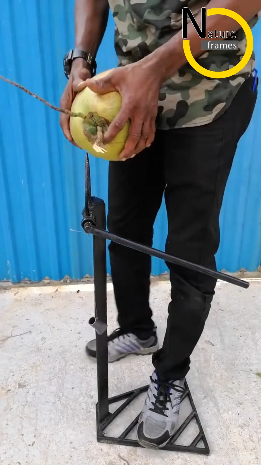 MANUAL EASY COCONUT HUSK DEHUSKING MACHINE PEELING TOOL REMOVING ...