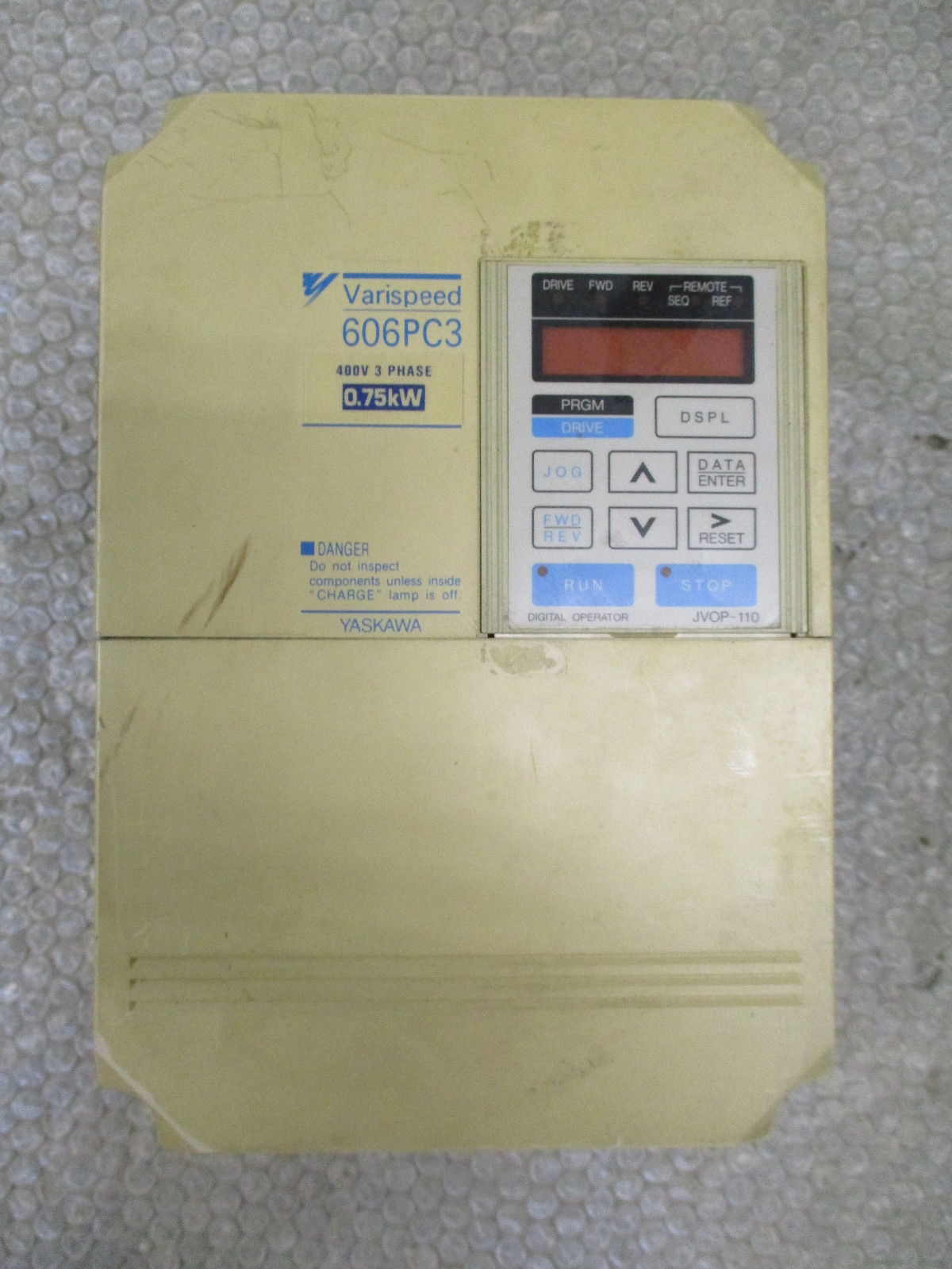 Yaskawa CIMR-PCE40P7 606PC3 Varispeed AC Drive 400VAC 2kVA/.75kW 2.6A ...