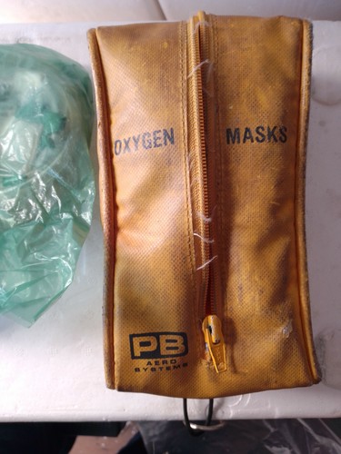 Avox Systems Aircraft Passenger Mask Assembly P/N:289-601-211 (Content ...