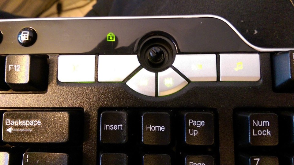 Dell TH836 or Y-UK-DEL1 Multimedia USB Keyboard 2-Port USB Hub . no vol ...