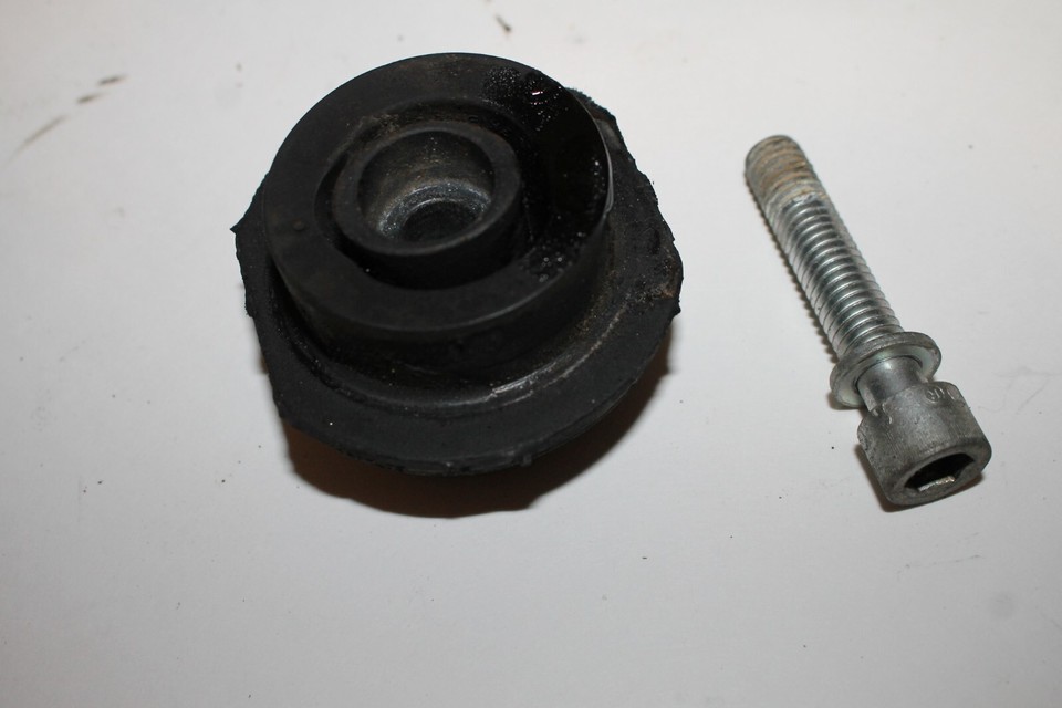2012 Harley Davidson FLHR Road King Front Engine Mount 16207-09 | eBay
