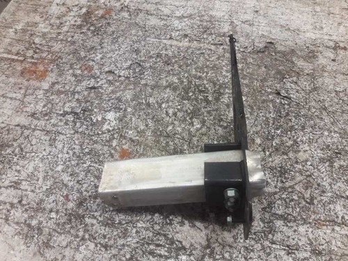 4F0807133 PUNTA PARAURTI ANTERIORE SINISTRA / 4F0805499 / 812541 PER ...