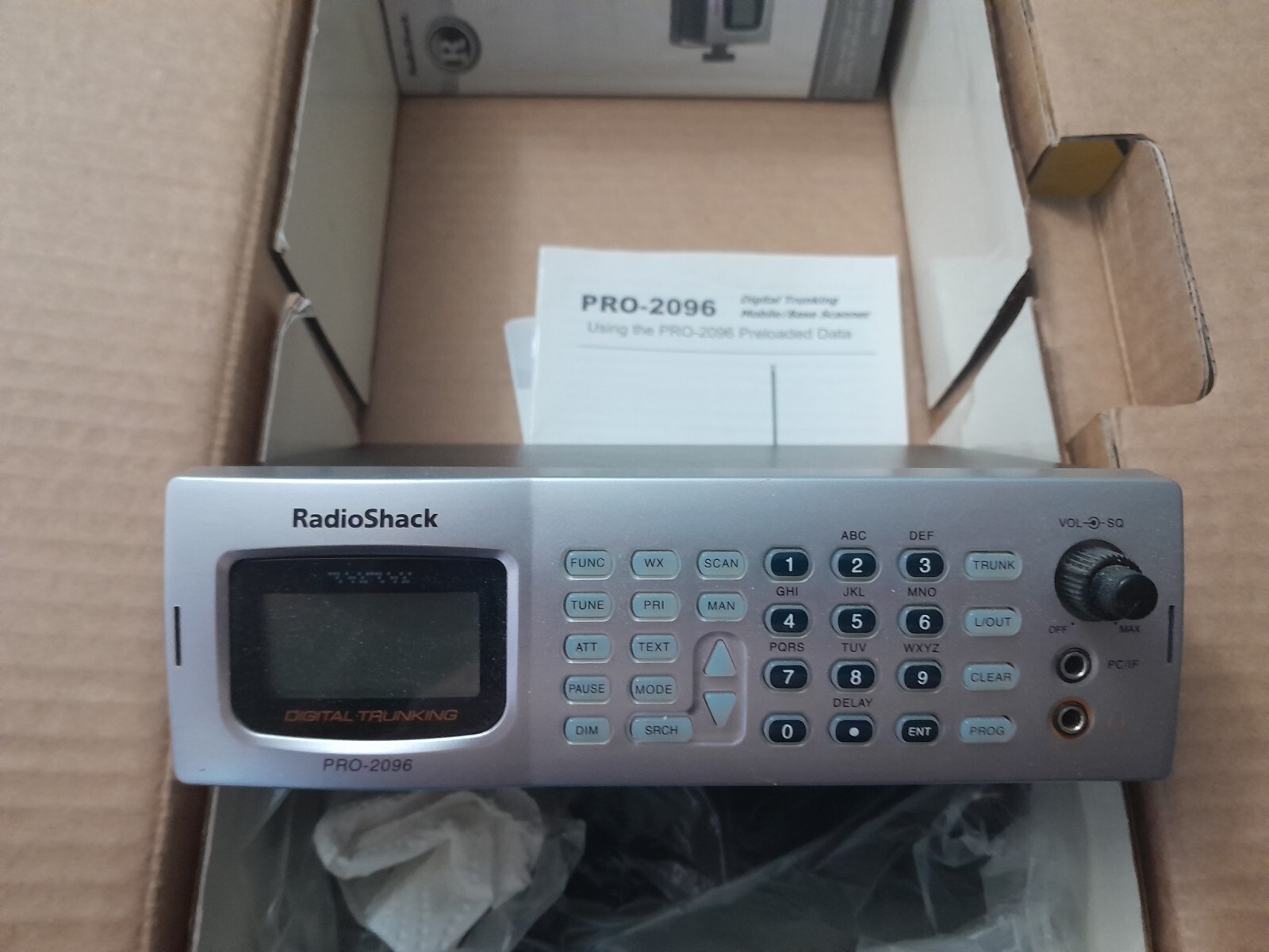 Radio Shack PRO-2096 Digital Trunking Scanner Police Weather 20-496 ...