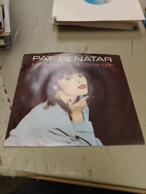 PAT BENATAR - LOOKING FOR A STRANGER 7" 45RPM VINYL LIKE NEW RARE OOP ...