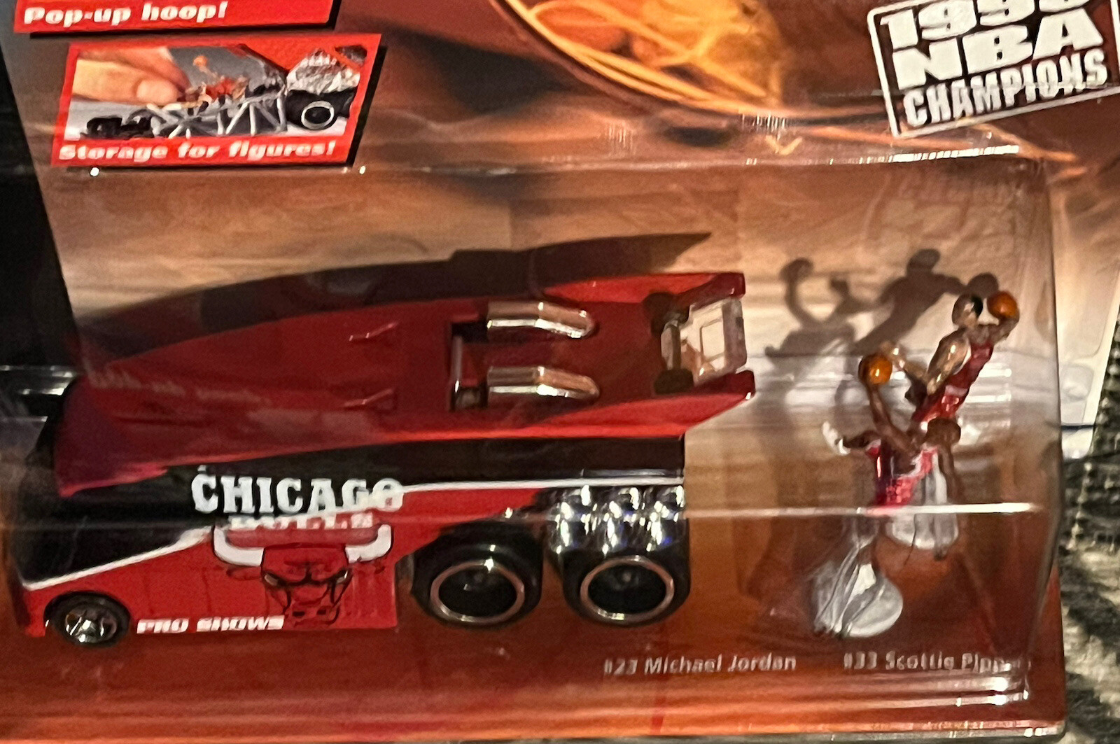 NEW 1998 Hot Wheels Bus NBA Pro Show Team Pack Chicago Bulls w/Pippen ...