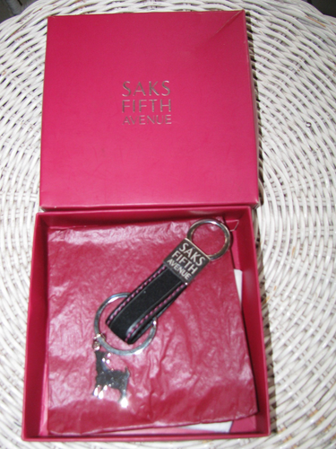 SAK'S FIFTH AVENUE DOUBLE KEY CHAIN RING WITH GOAT CHARM *NEW IN RED ...