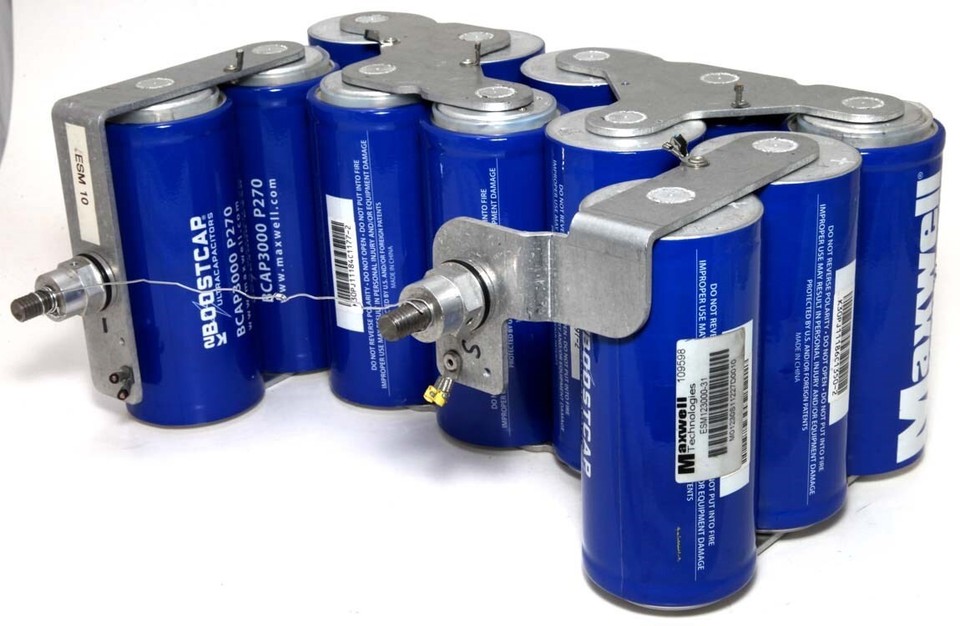 12x Maxwell BCAP3000 P270 Ultra Capacitors 3000 Farads 2.7V DC Welded ...