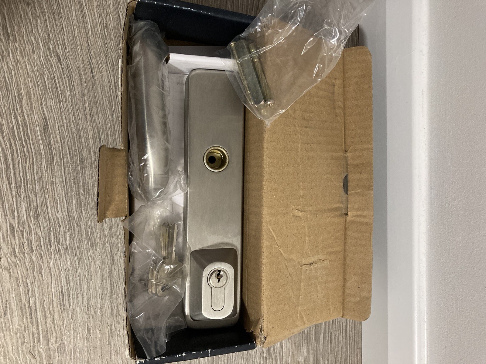 Arrone Outside Access Device with Cylinder Lever Timber Door Silver ...