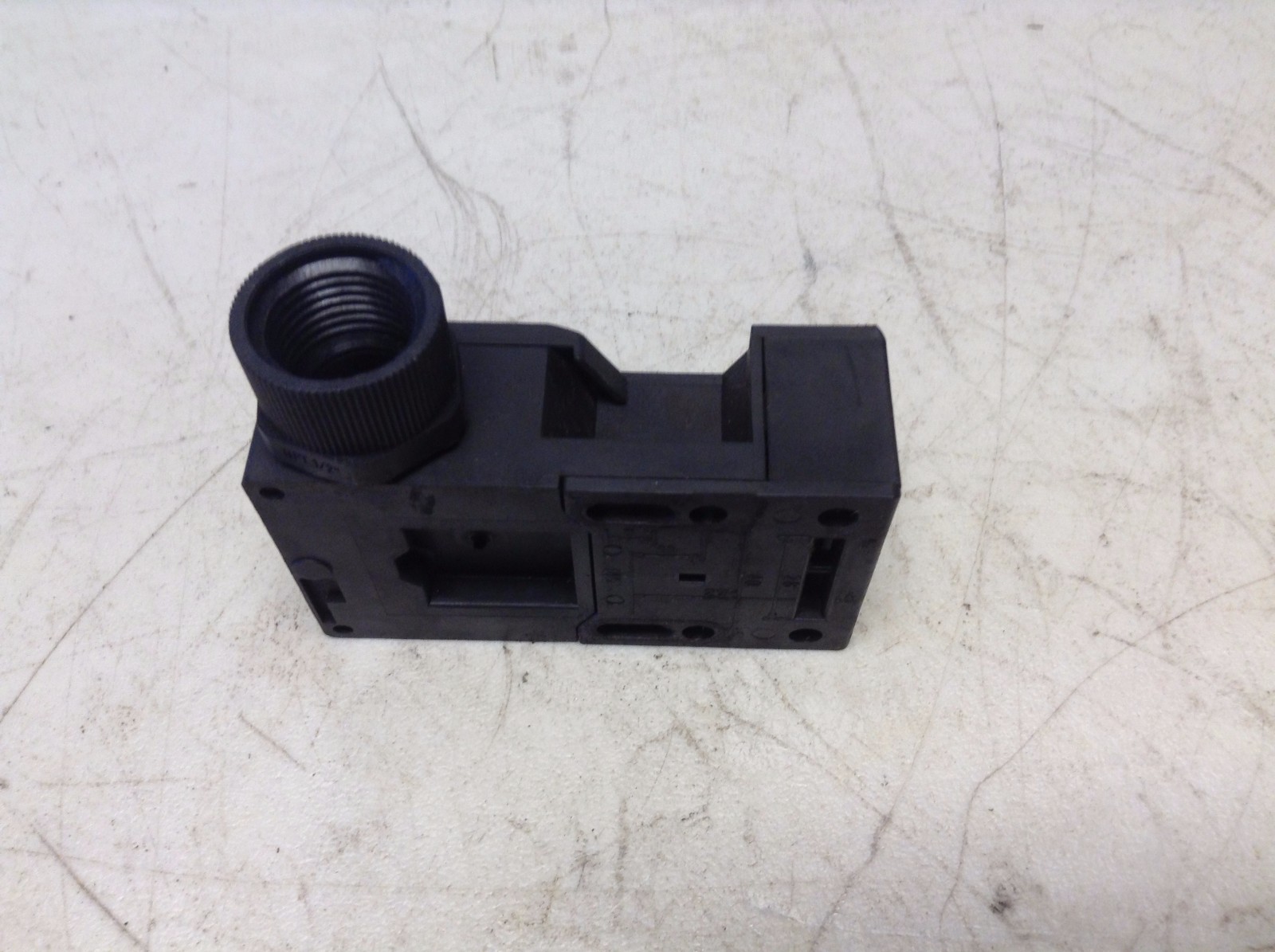 Schmersal AZ 16zvrk-M20 Safety Interlock Switch AZ16zvrk-M20 ...