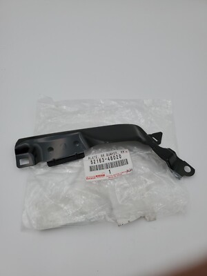 Lexus GENUINE 52163-48020 Valance PLATE, REAR BUMPER Right RX350 2016 ...