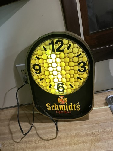 1970s Schmidt’s Light Beer Kaleidoscope Spinning Light Clock Bar ...