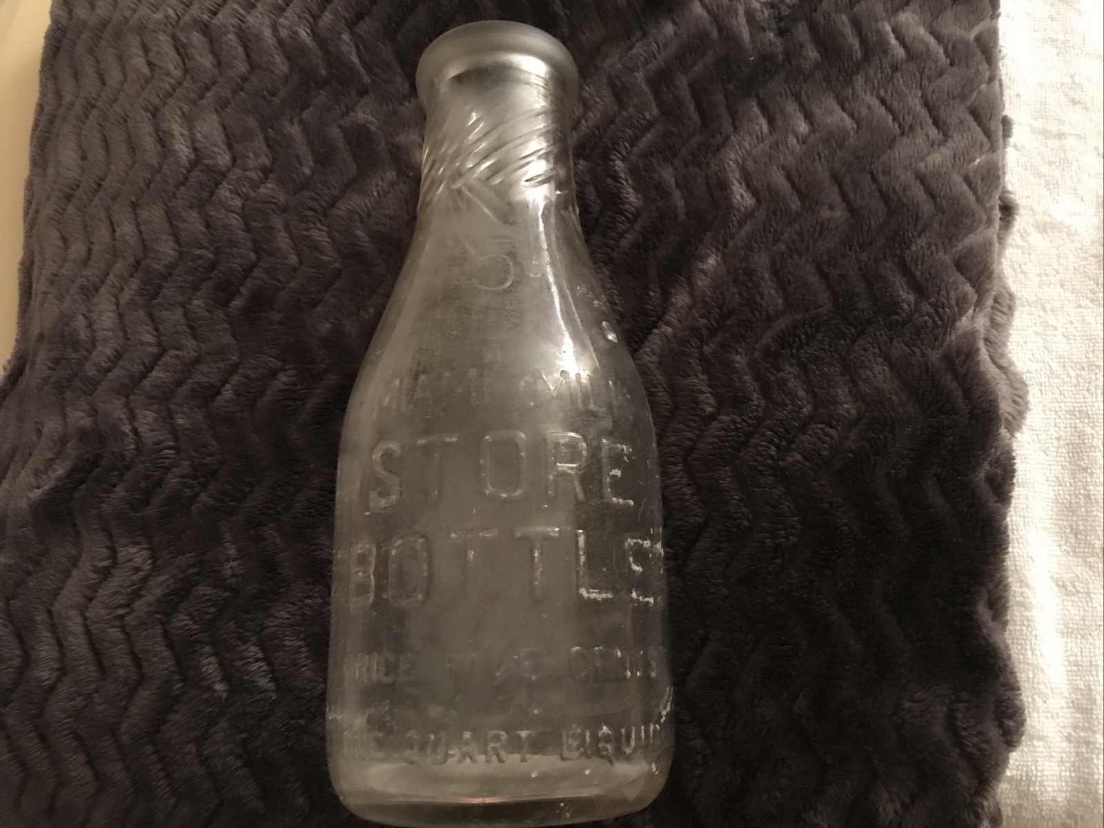 MIAMI DAIRY VINTAGE EMBOSSED QUART MILK BOTTLE, FIVE CENTS, MIAMI ...