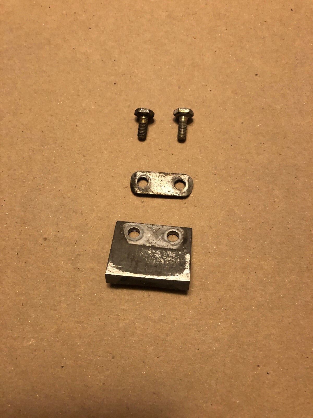 Stop Lug 0442506-8, Lug Safety 0442506-9 for Cessna 172 Aircraft | eBay